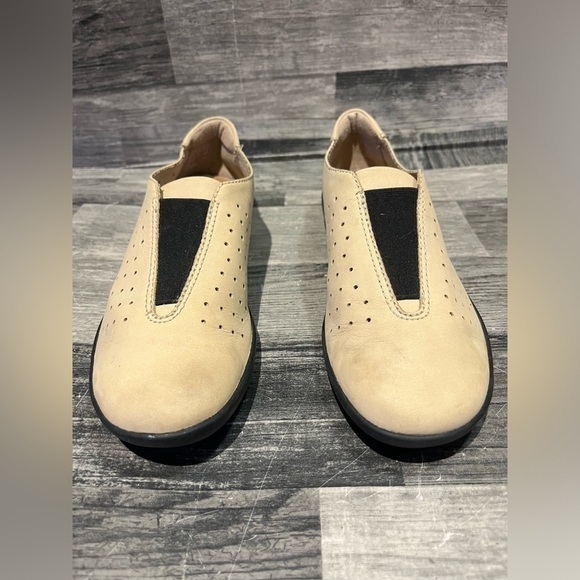 Clarks | Shoes | Clarks Womens Medora Gemma Slipon Loafer Size 7 | Poshmark